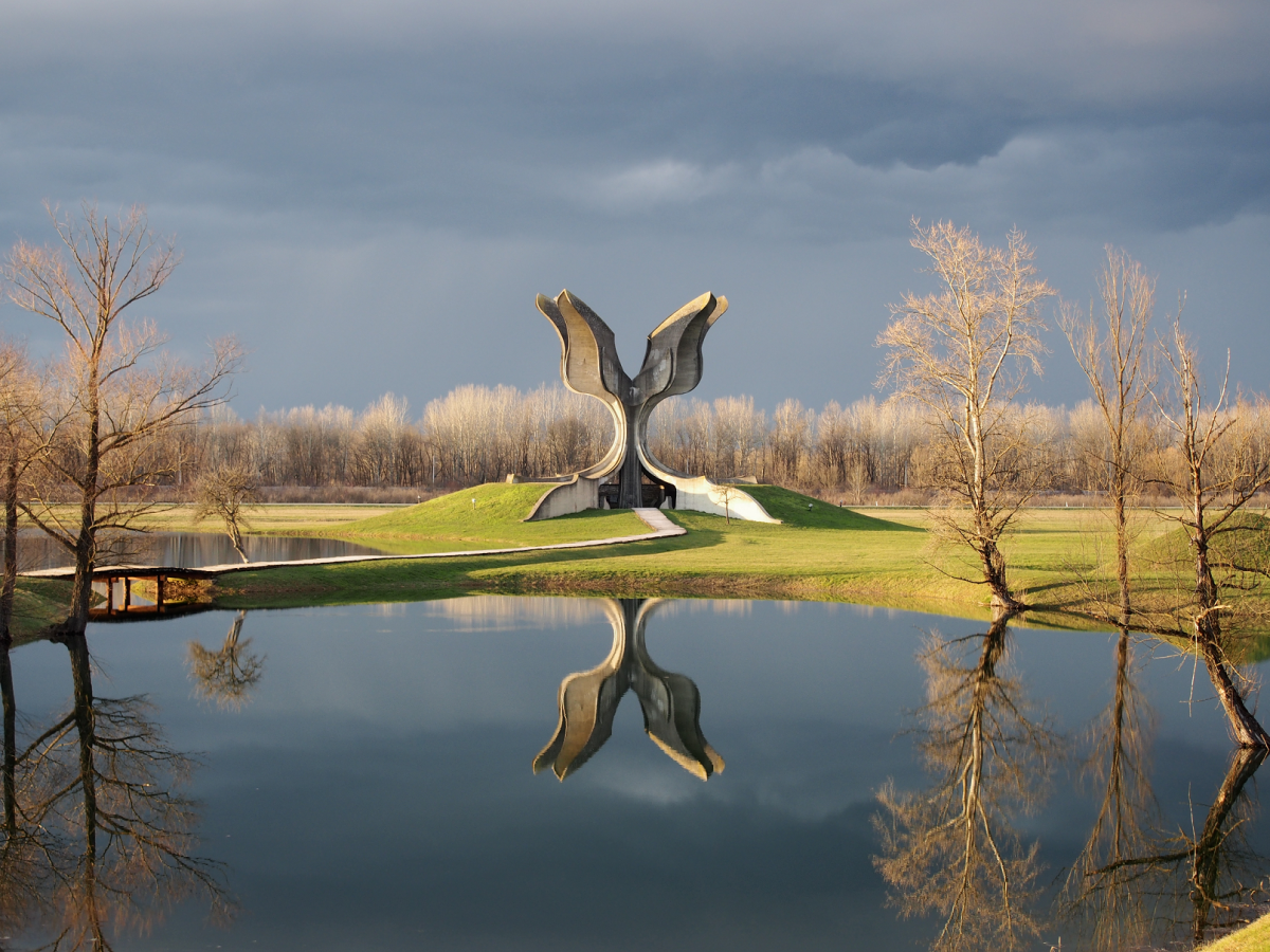 Jasenovac: Jedan logor smrti, dva spomen-područja - Istinomjer